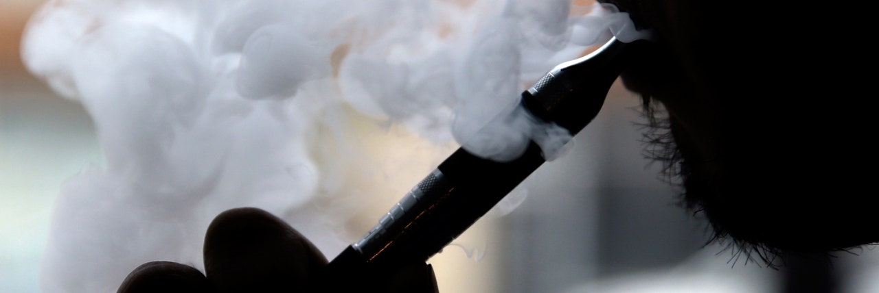 CDC investigating 215 cases of possible vaping-related illnesses | Fox ...