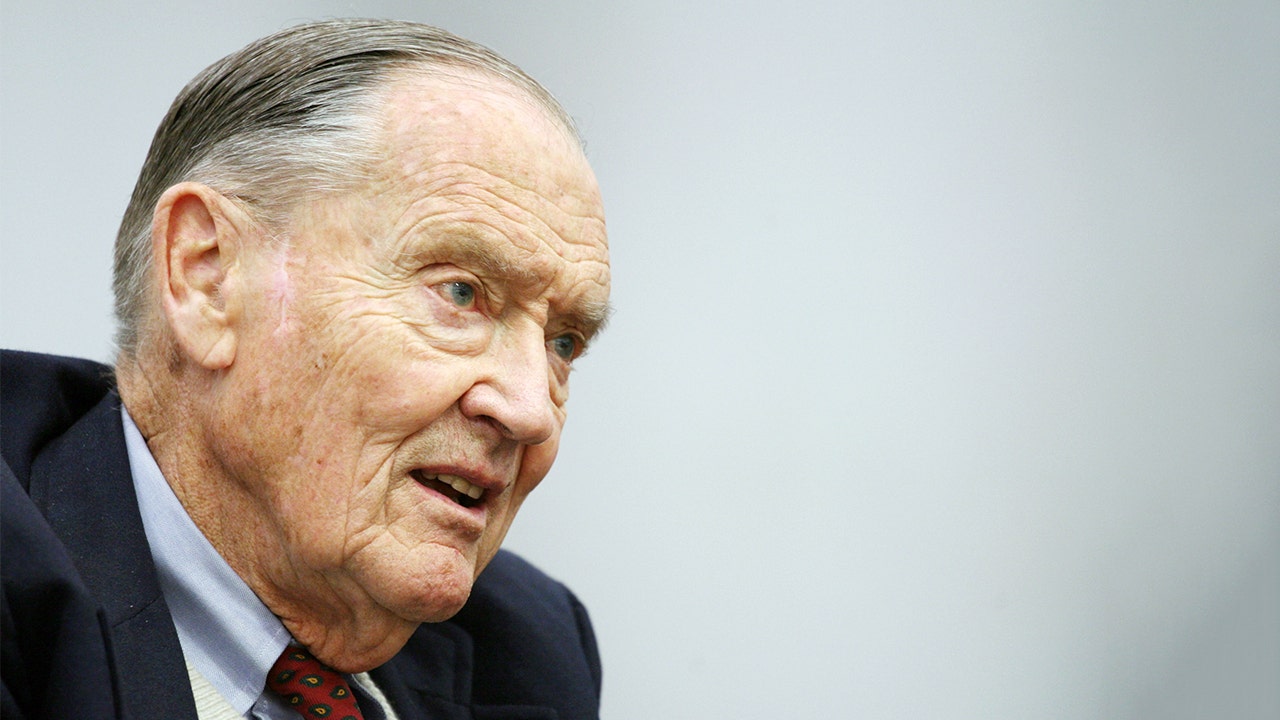 Vanguard founder John Bogle dead at 89 | Fox Business