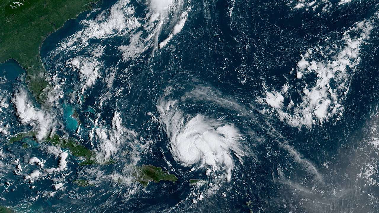 Hurricane Dorian: How people in its path can financially prepare for ...