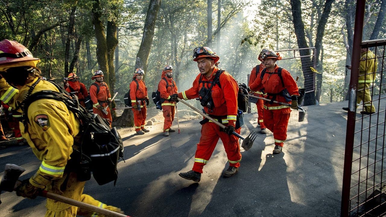 The California wildfires hitting the local economy | Fox Business