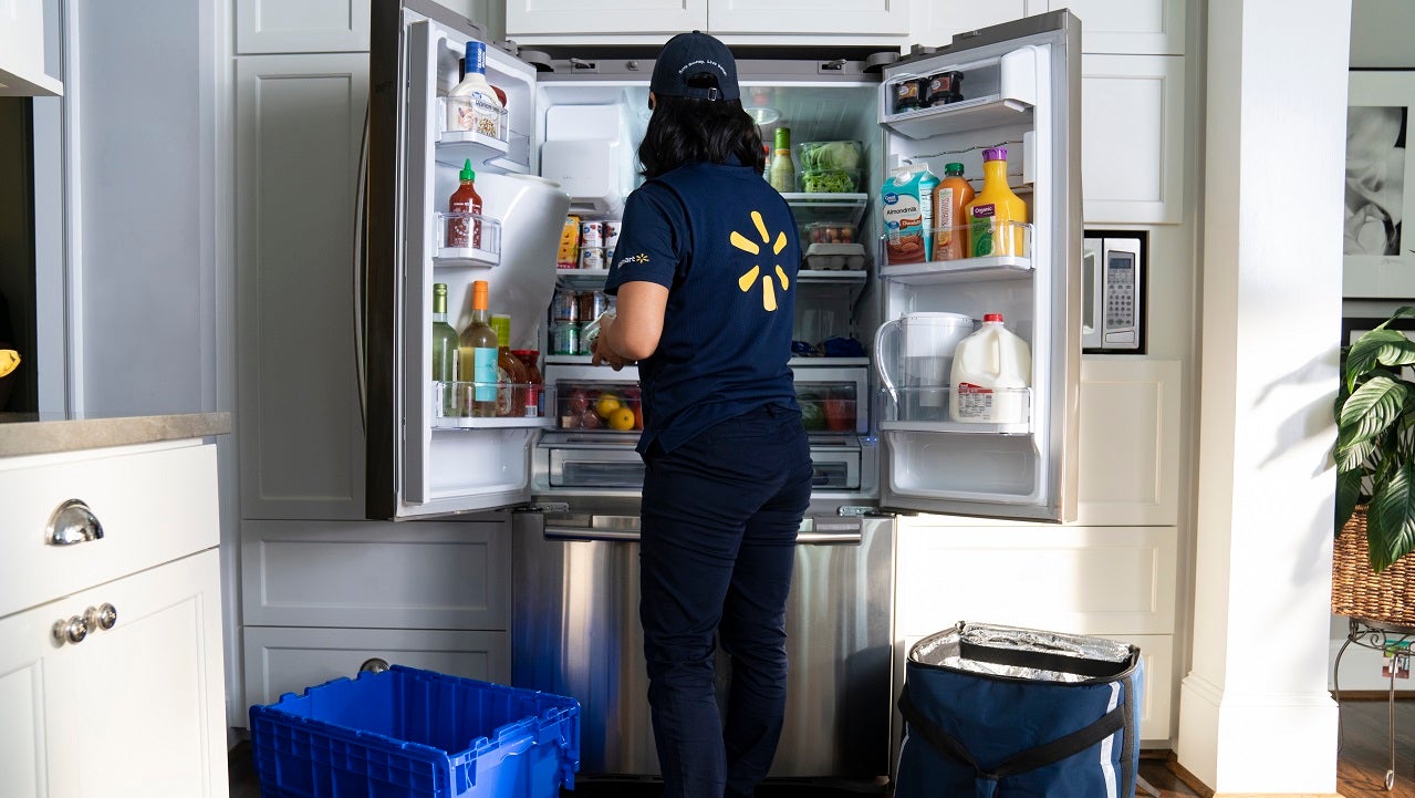 Smart-lock system allows Walmart delivery workers to waltz into your ...