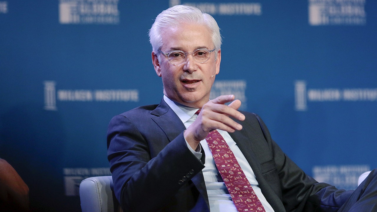 Wells Fargo CEO blames 'broken' culture on consumer abuses during ...