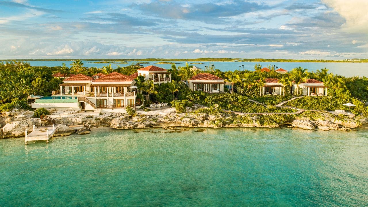 Turks and Caicos real-estate market flourishes as rich buy luxe island ...