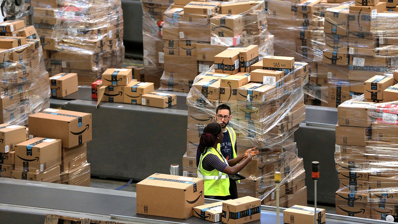 Amazon workforce hits 500K | Fox Business