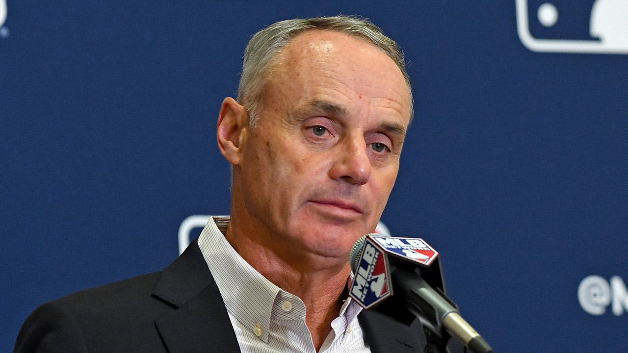 Who is MLB Commissioner Robert Manfred? | Fox Business