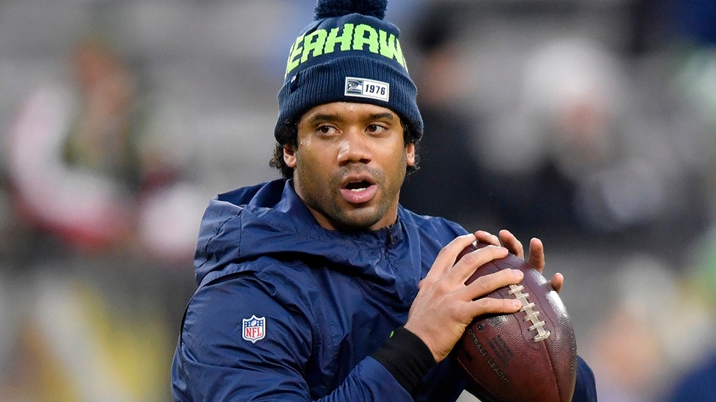 Seahawks' Russell Wilson spends $1M on recovery every year: 'I'm trying ...