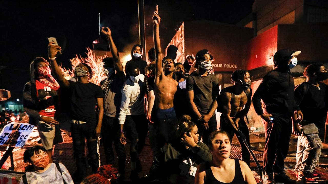 Riot-ravaged restaurant's owner stands by protesters: 'Let my building ...