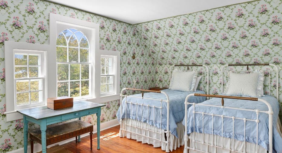 Jackie Kennedy Onassis's Hamptons childhood summer home for sale | Fox ... Jackie Kennedy Onassis's Hamptons childhood summer home for sale | Fox ...