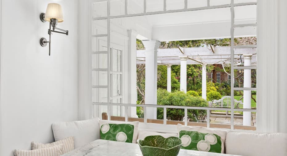 Jackie Kennedy Onassis's Hamptons childhood summer home for sale | Fox ... Jackie Kennedy Onassis's Hamptons childhood summer home for sale | Fox ...