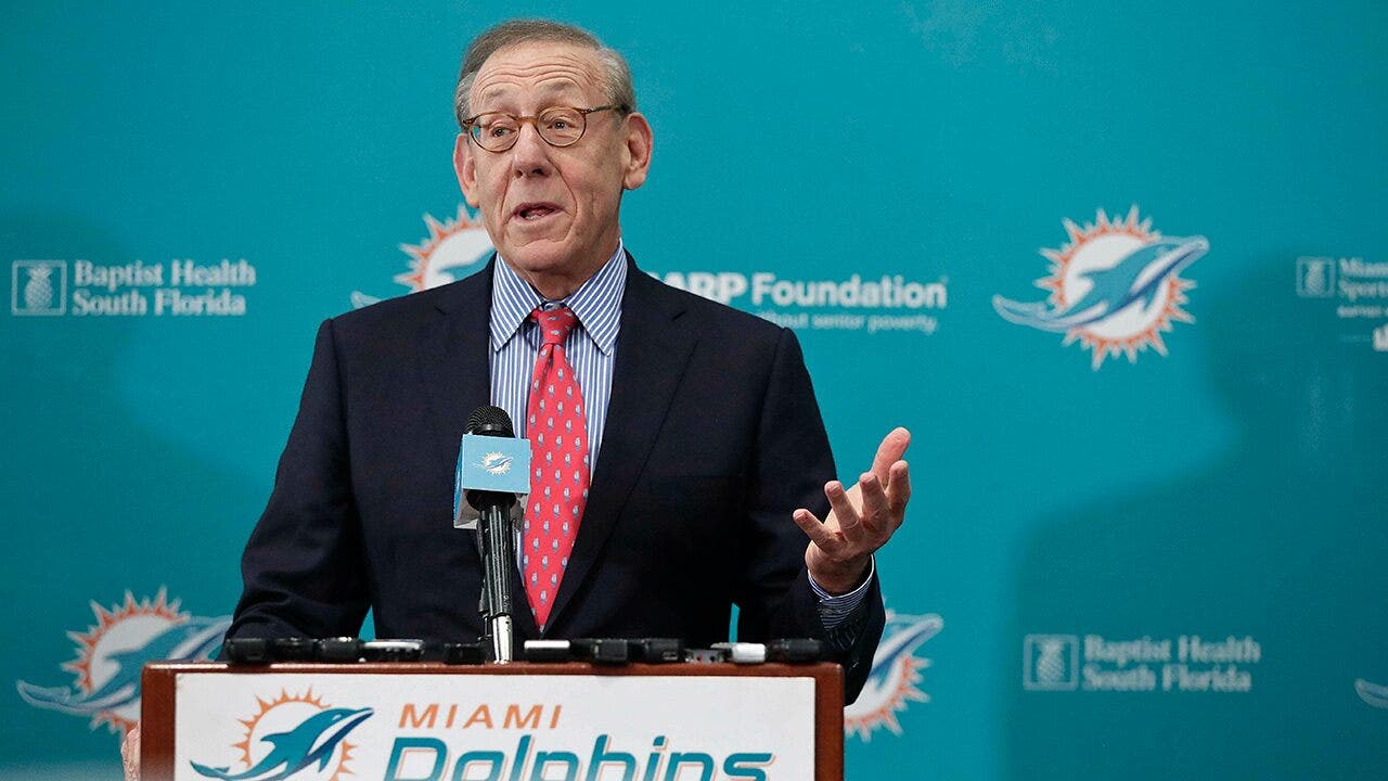 Trump fundraiser Stephen Ross undecided on 2020 election | Fox Business