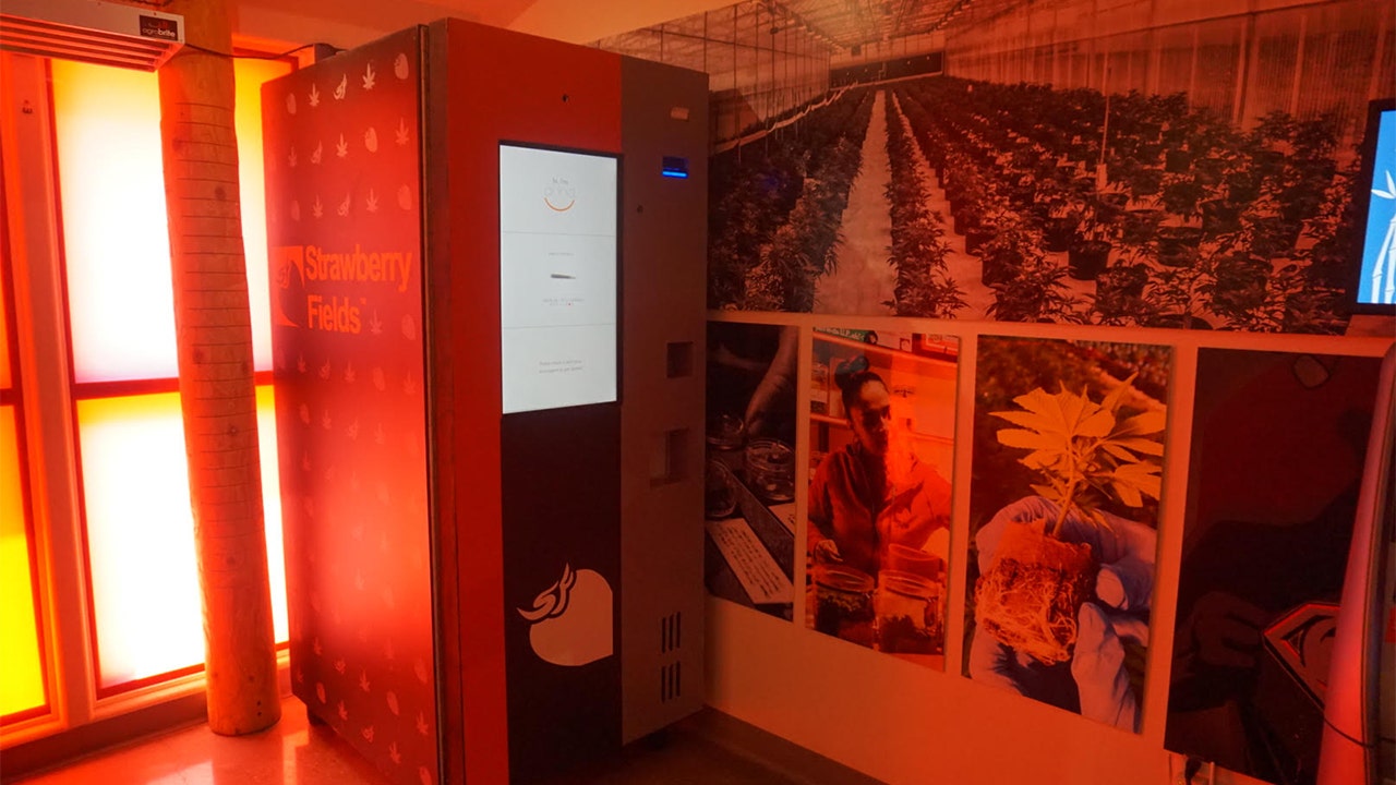 Weed vending machines pop up in Colorado | Fox Business