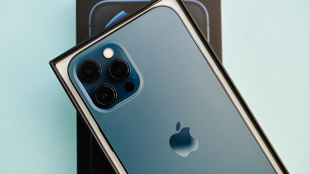 Apple warns magnets in iPhone 12 models 'might interfere' with ... Apple warns magnets in iPhone 12 models 'might interfere' with ...