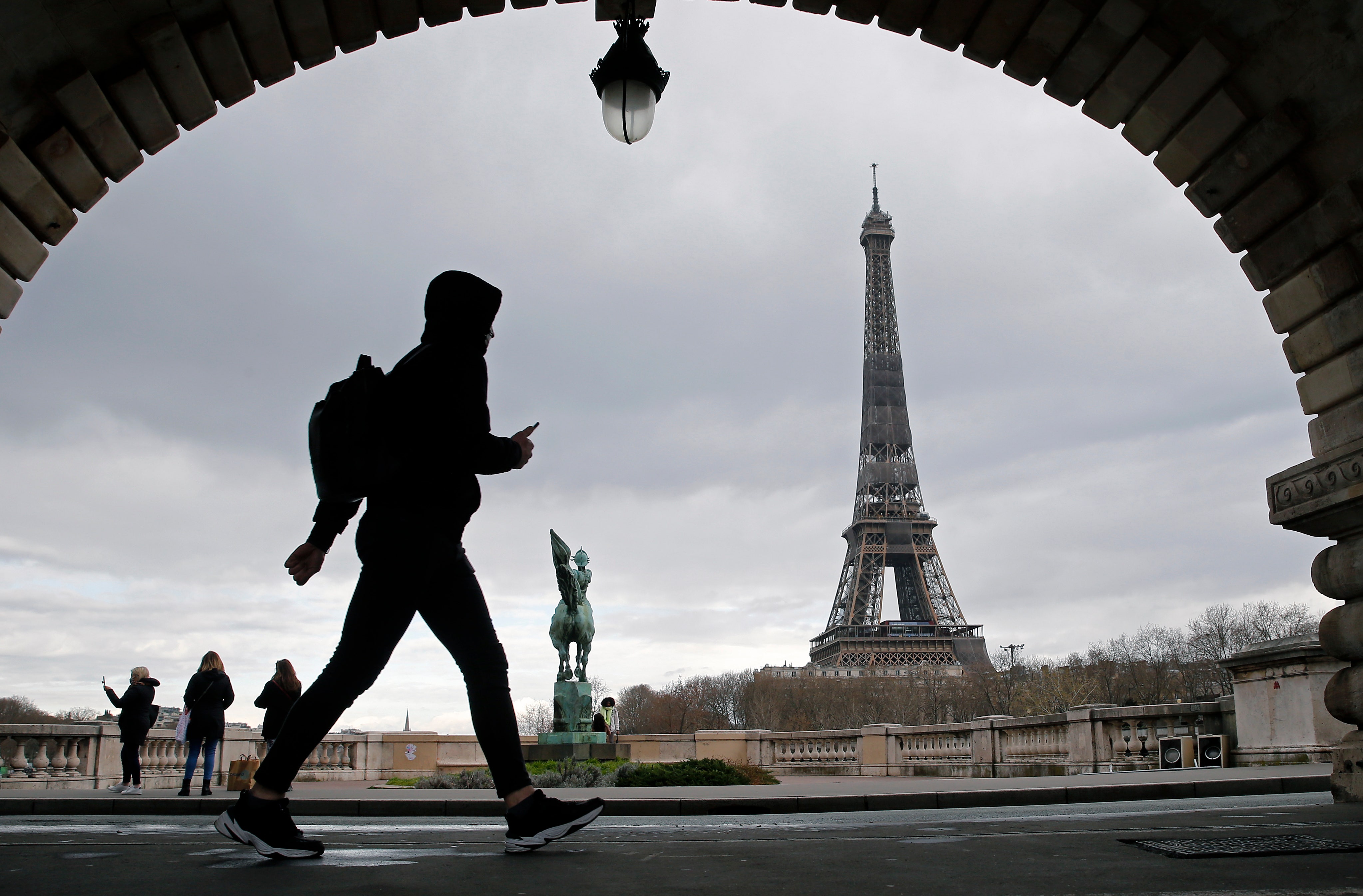 French President Macron pleads for 10% reduction in energy usage | Fox ... French President Macron pleads for 10% reduction in energy usage | Fox ...