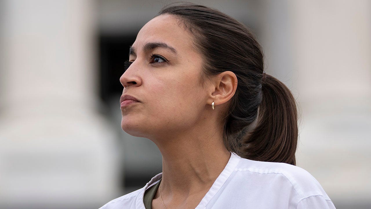 AOC attacks moderate Dem who says he will oppose controversial spending ...