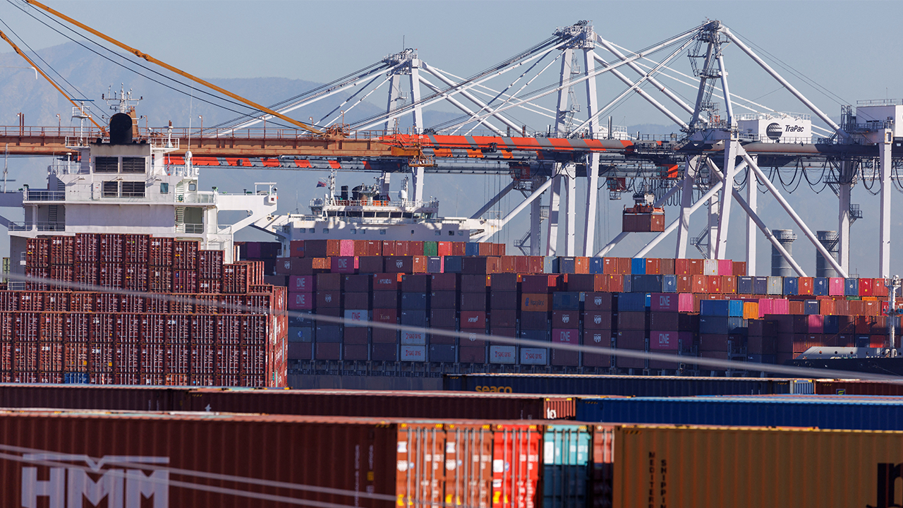 US port delays: Outcome of holidays will determine if supply chain ...