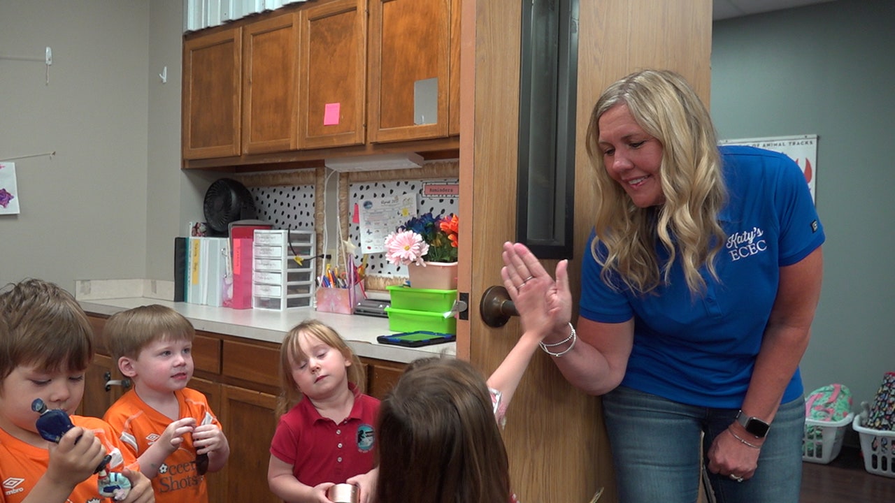 Covid 19 Pandemic Takes Toll On Child Care Industry Fox Business