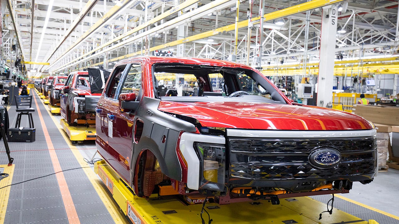 Ford announces F-150 production restart | Fox Business