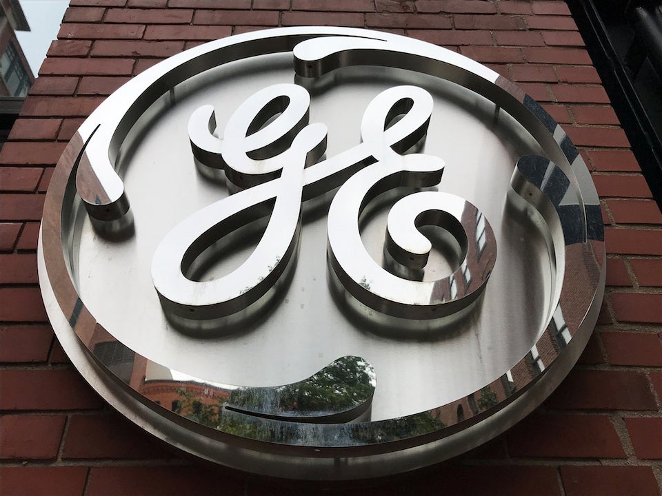 GE downsizing Boston HQ, pursuing sale of NY campus | Fox Business