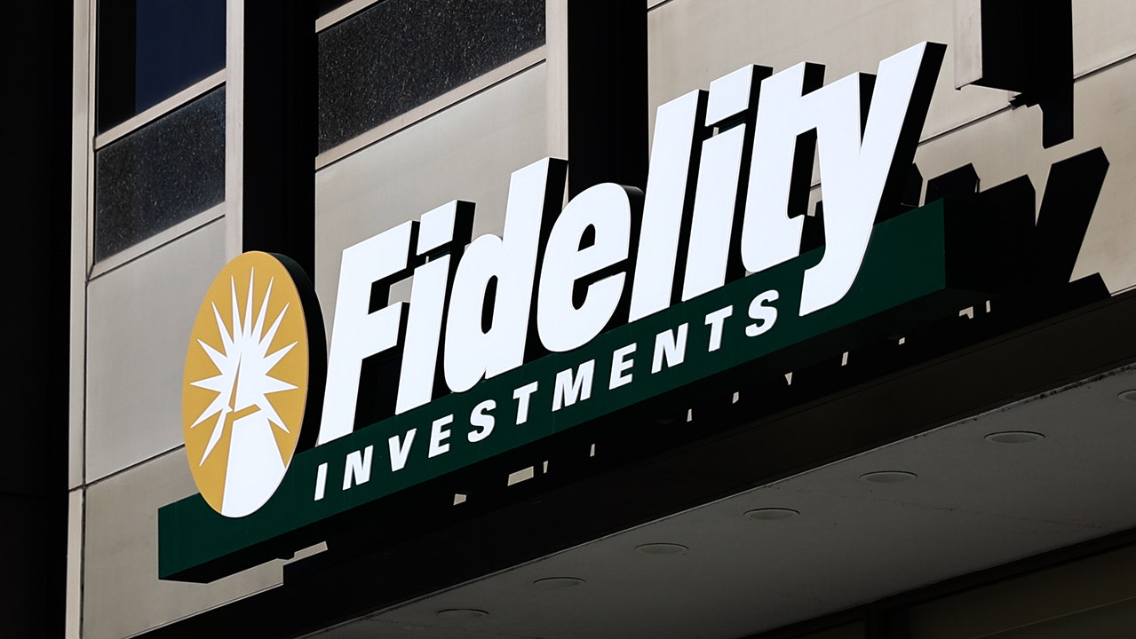 Fidelity pledges $250 million in college education push | Fox Business