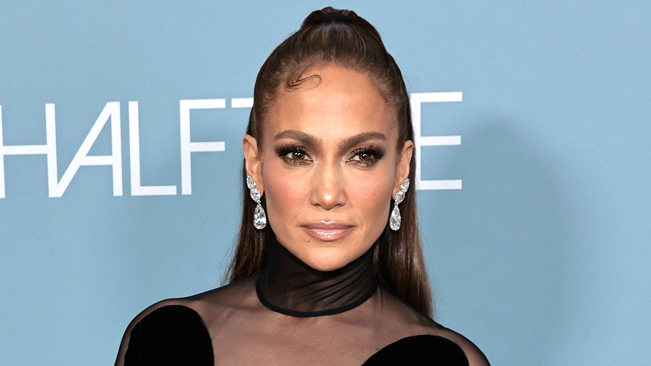 Jennifer Lopez’s social media accounts mysteriously go dark, leaves ...