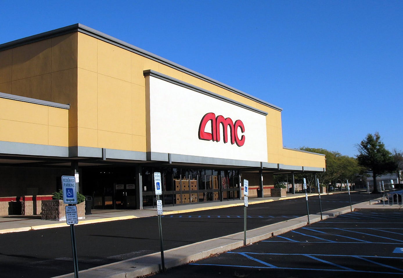 AMC secures shareholder approval to sell more stock | Fox Business