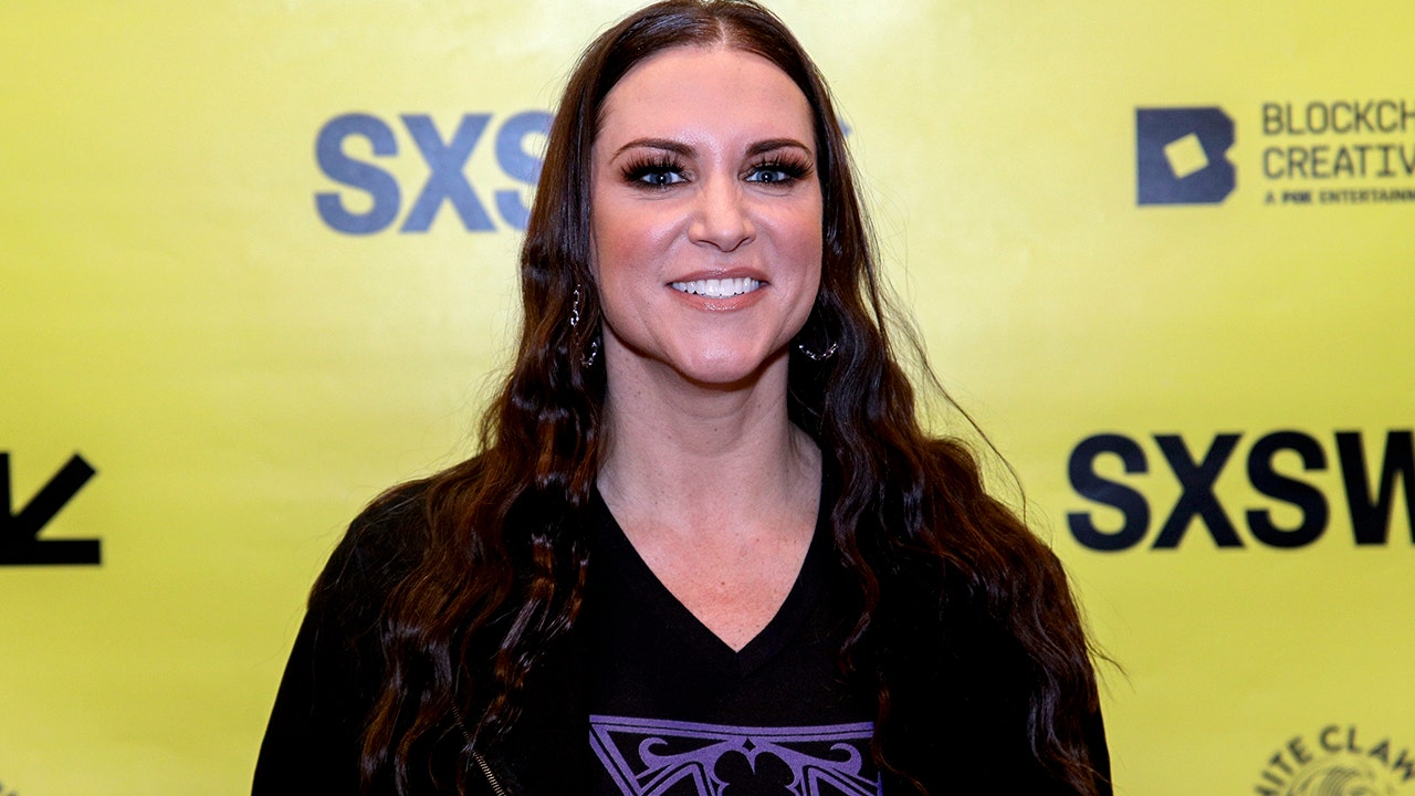 Stephanie McMahon resigns as WWE co-CEO | Fox Business