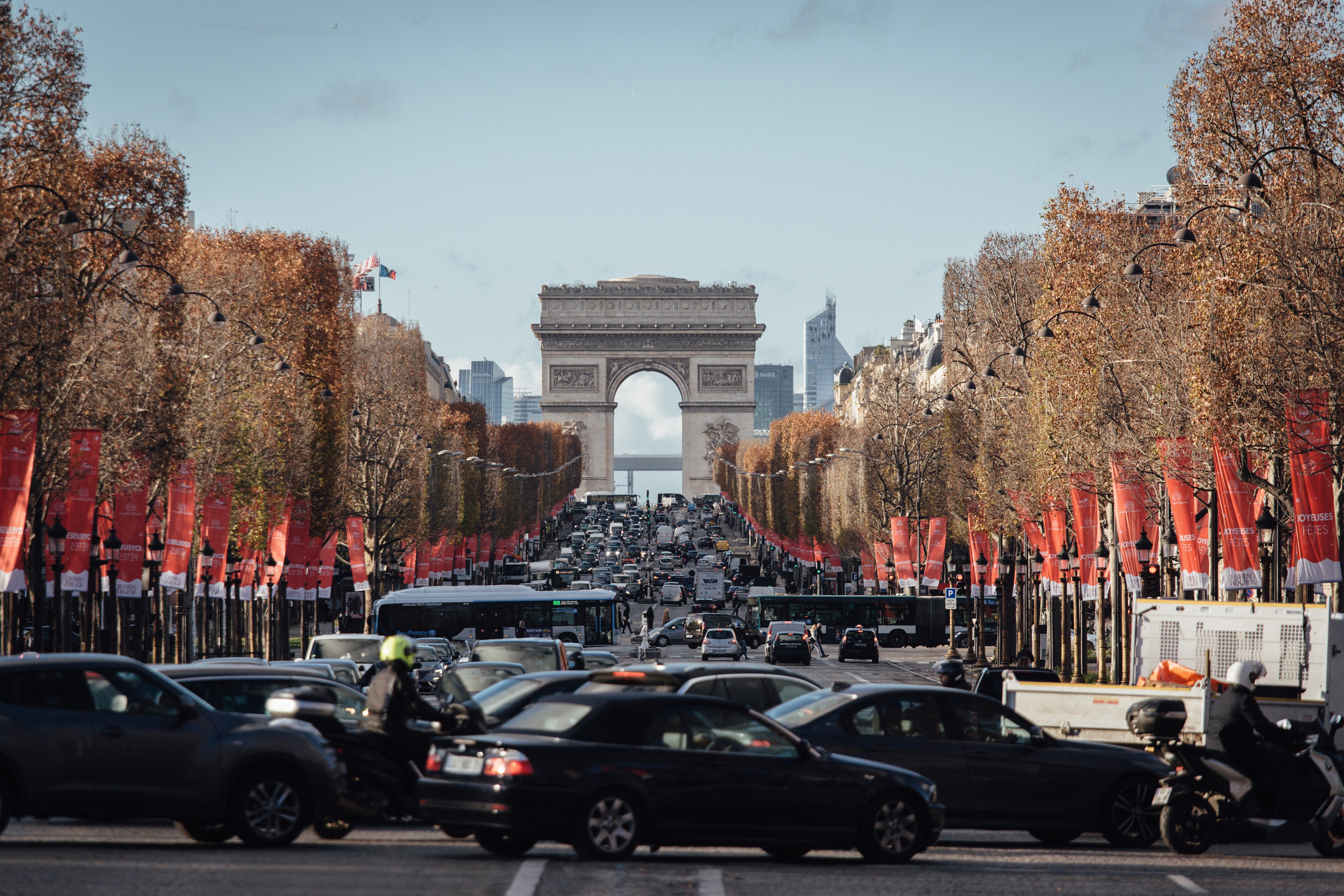 European Union bans sales of CO2-emitting cars by 2035 | Fox Business