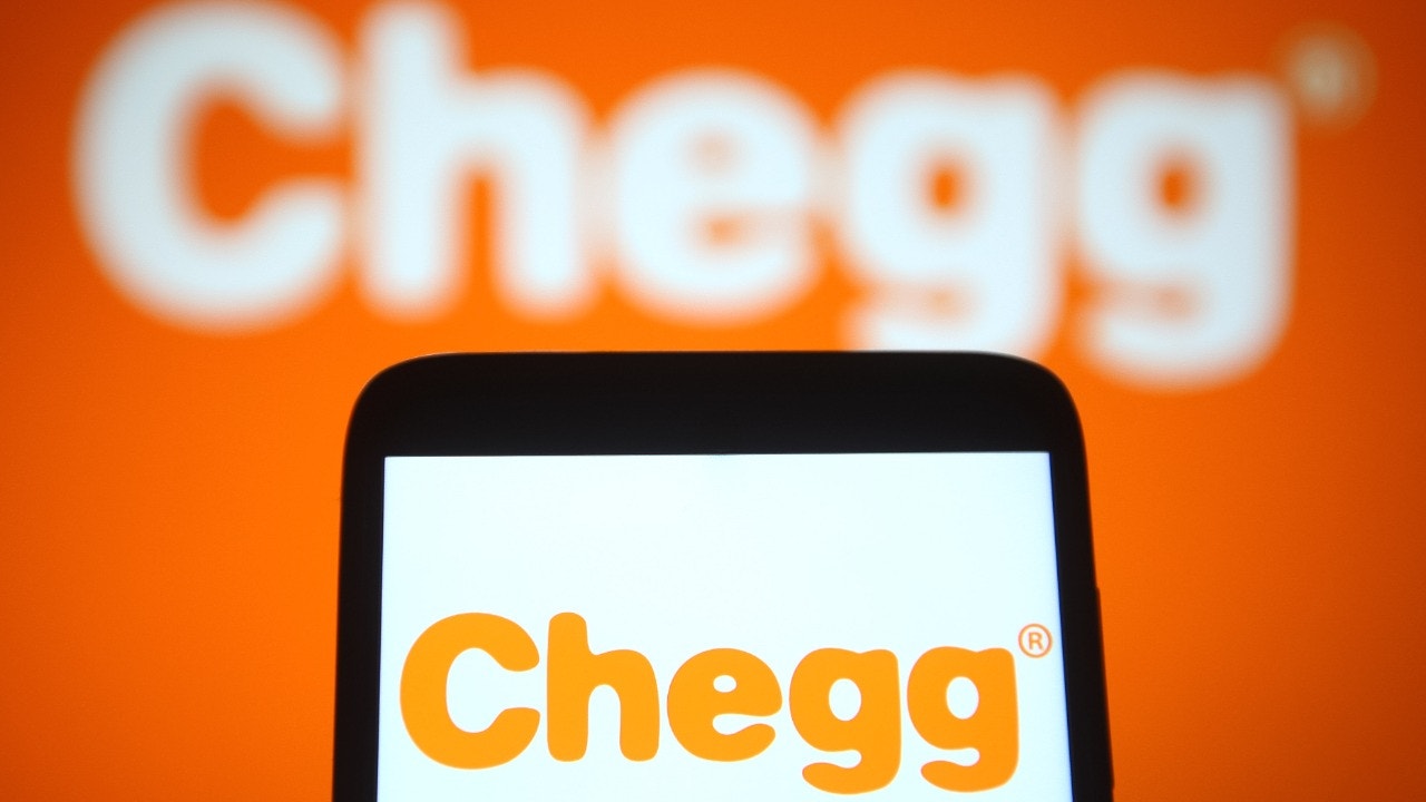 Chegg shares tank on CEO’s AI warning | Fox Business