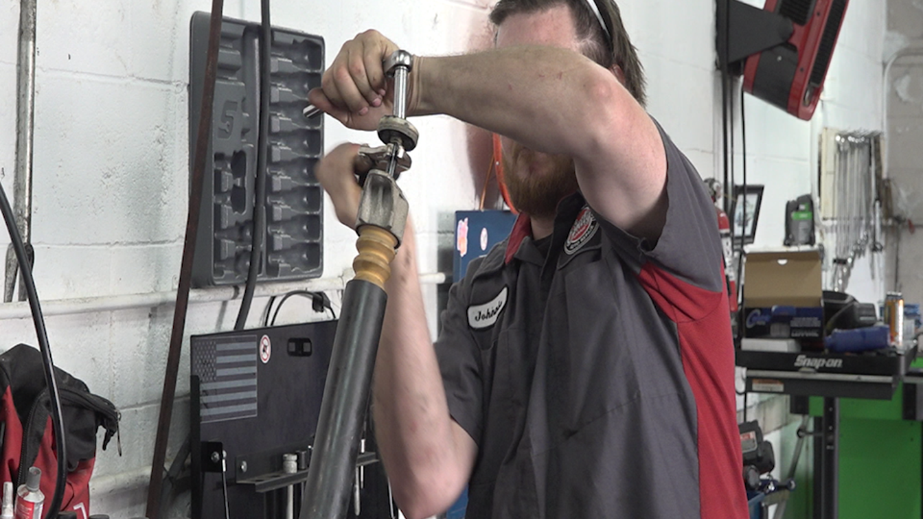 There's a qualified mechanic shortage | River Daves Place