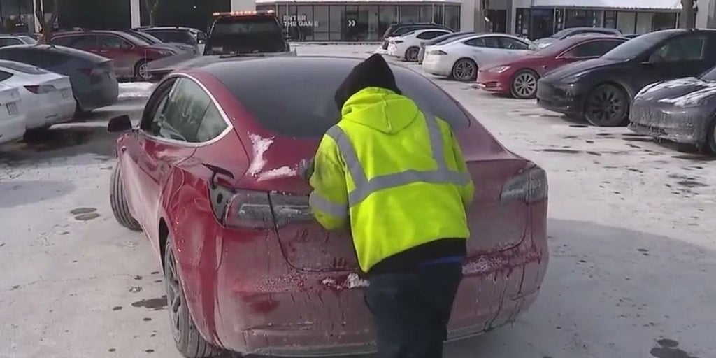 Chicago area Tesla charging stations lined with dead cars in freezing cold A bunch of dead robots out here Fox Business