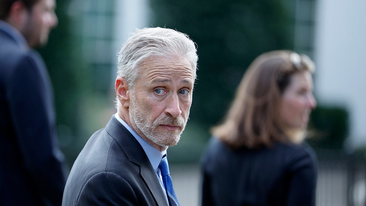 Jon Stewart says Apple asked him not to interview FTC head Lina Khan ...