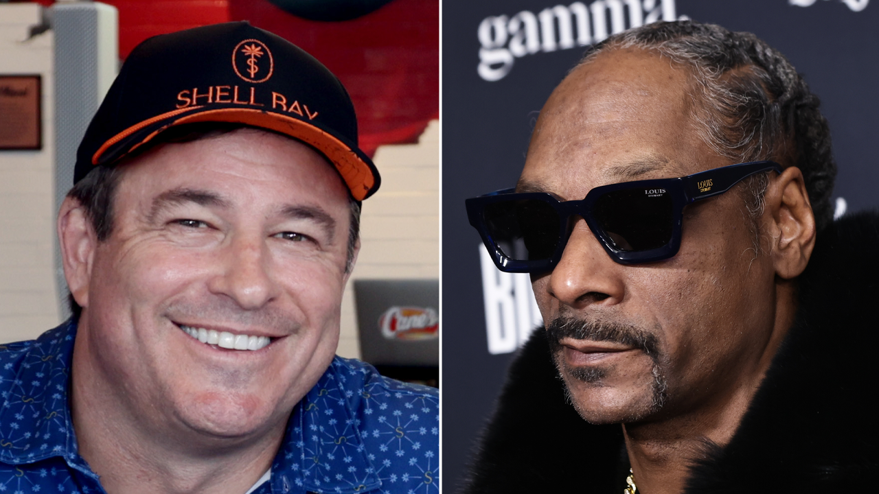 Raising Cane's CEO Todd Graves surprises Snoop Dogg with $100K donation ...