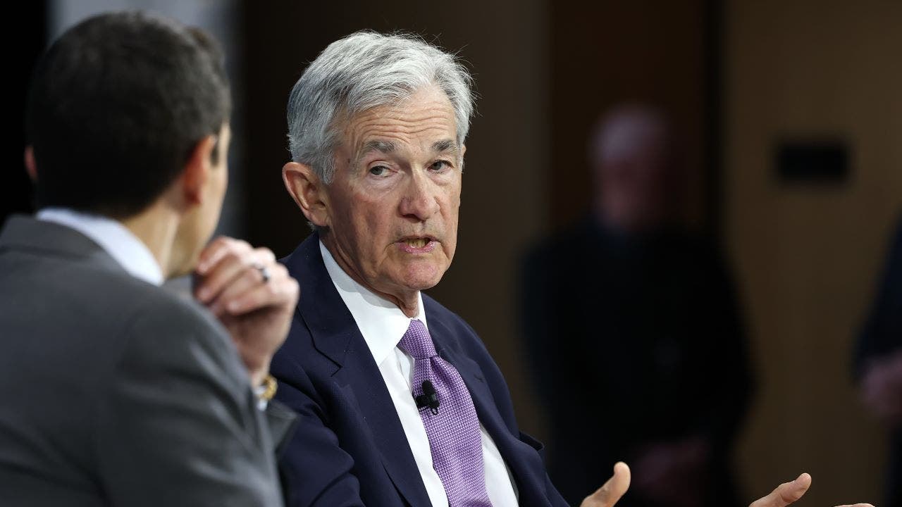 Powell pushes back on Musk's claim Fed is 'absurdly overstaffed' | Fox ...