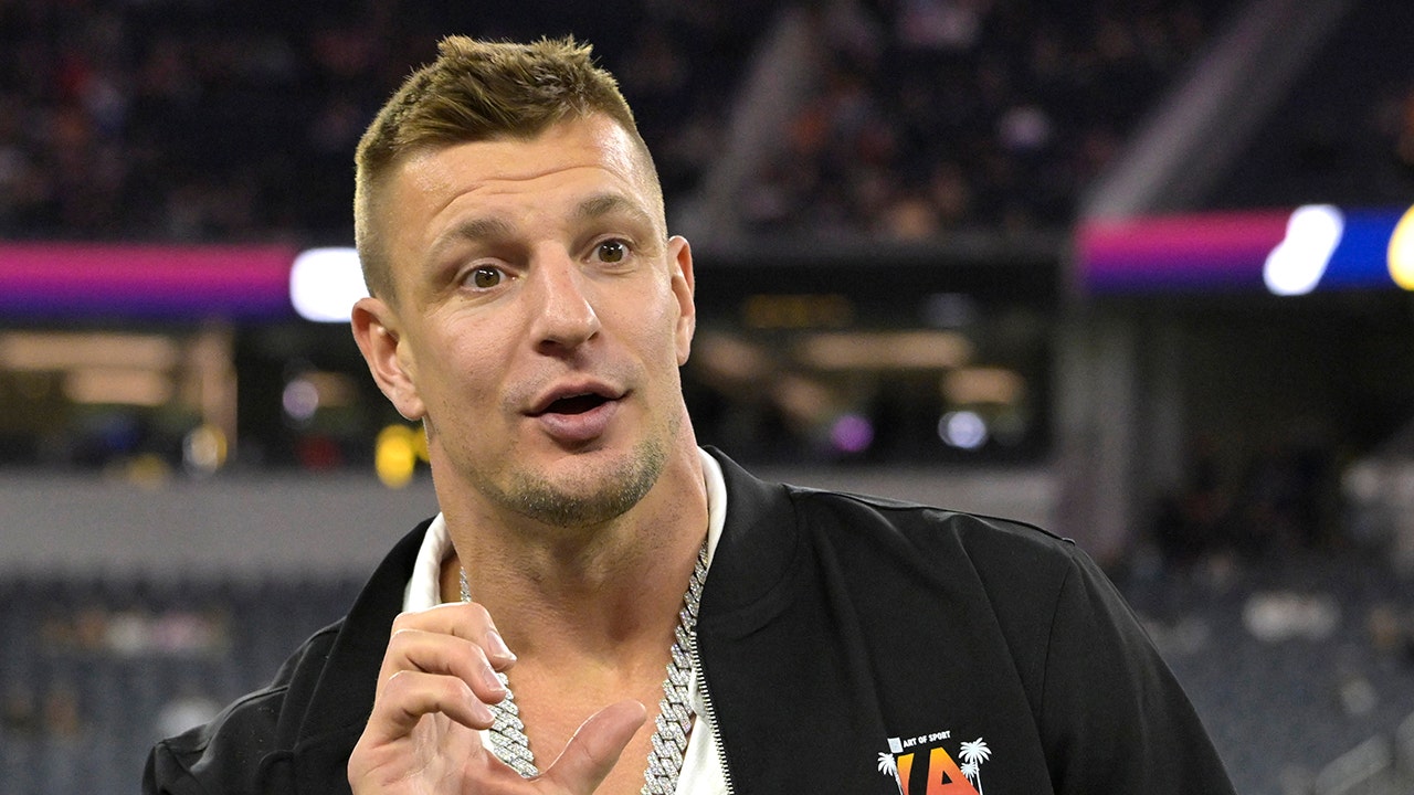 Rob Gronkowski agrees with Elon Musk on need for simplified US tax code ...