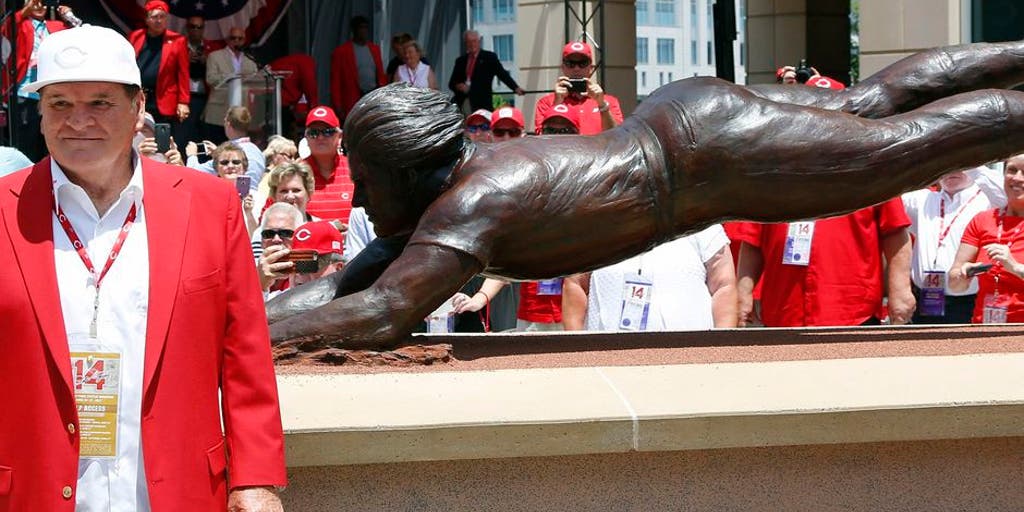 pete rose diving statue
