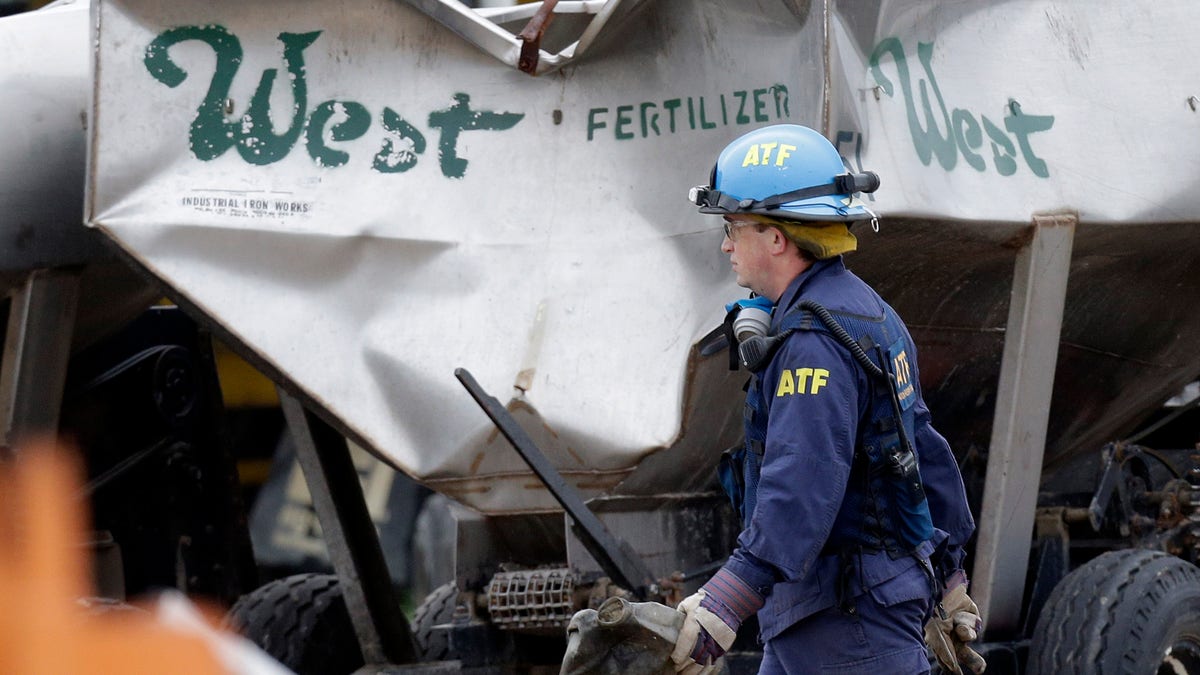 Texas fertilizer plant that exploded targeted by thieves seeking ...