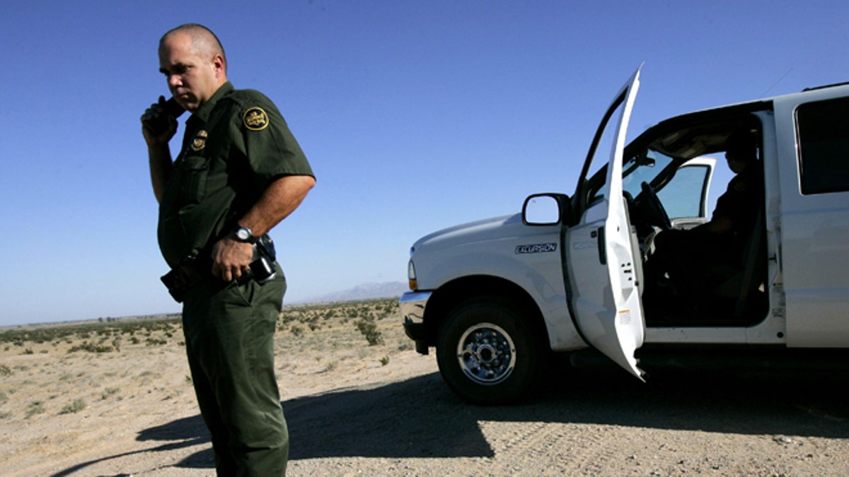 U S Agents Nab Previously Deported Sex Offender Trying To Sneak Across