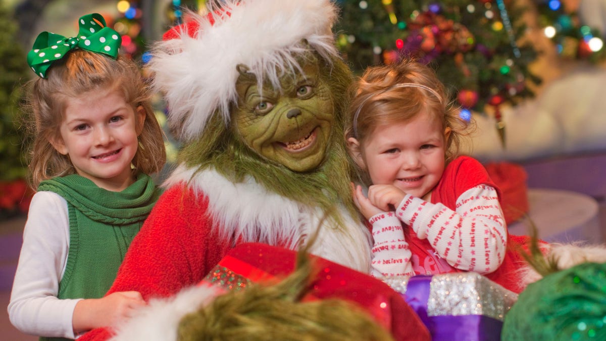6 amazing holiday shindigs at America's theme parks | Fox News
