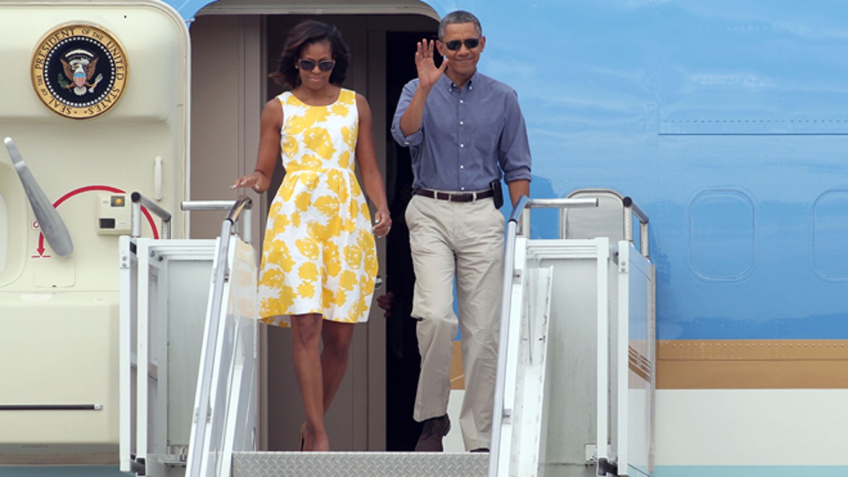 Obamas arrive for summer vacation on Martha's Vineyard | Fox News