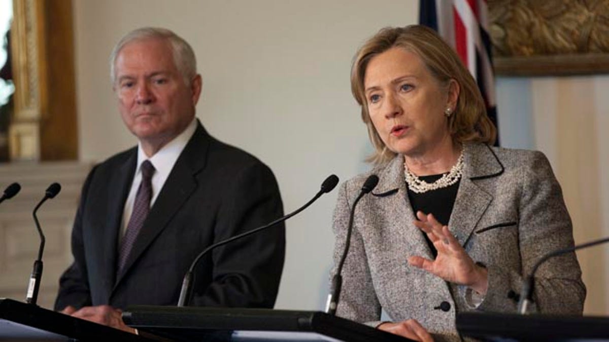 Clinton Urges Gates Delay Retirement So They Can 'Go Out Together ...