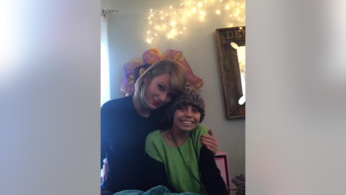 Colorado teen who met Taylor Swift during cancer battle dies | Fox News