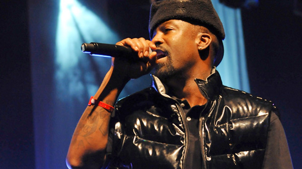 'Let's Get Married' singer allegedly shoved ring down fiancee's throat ...