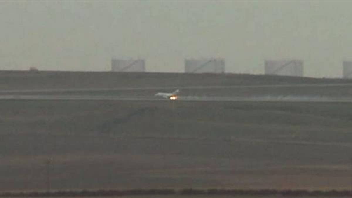 Plane with malfunctioning landing gear makes fiery landing | Fox News