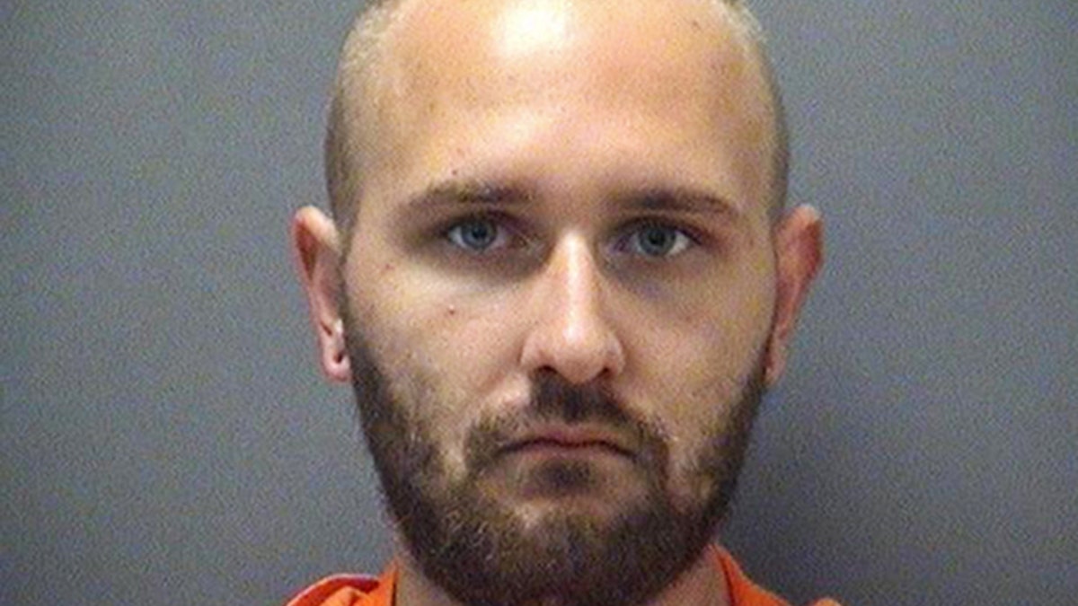 Man arrested in triple-murder in northwestern Indiana home | Fox News