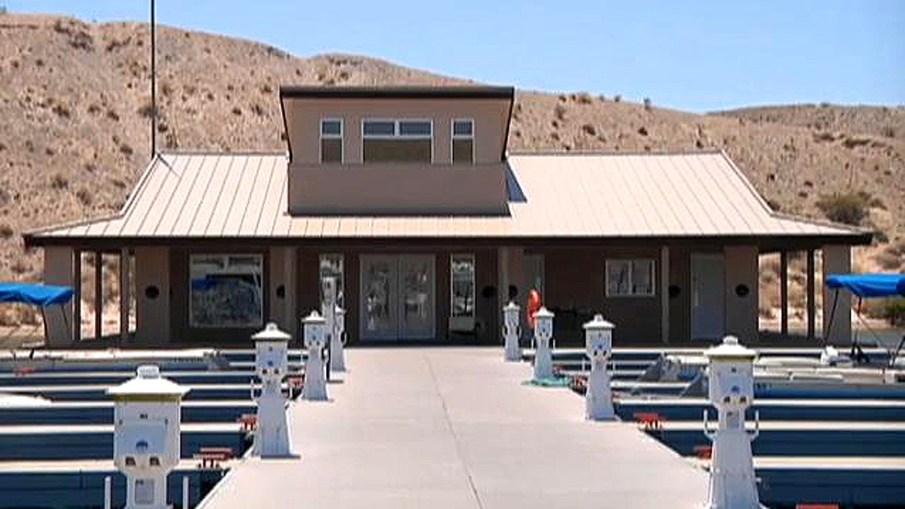 In the Nevada Desert, a Building Floats on Water | Fox News
