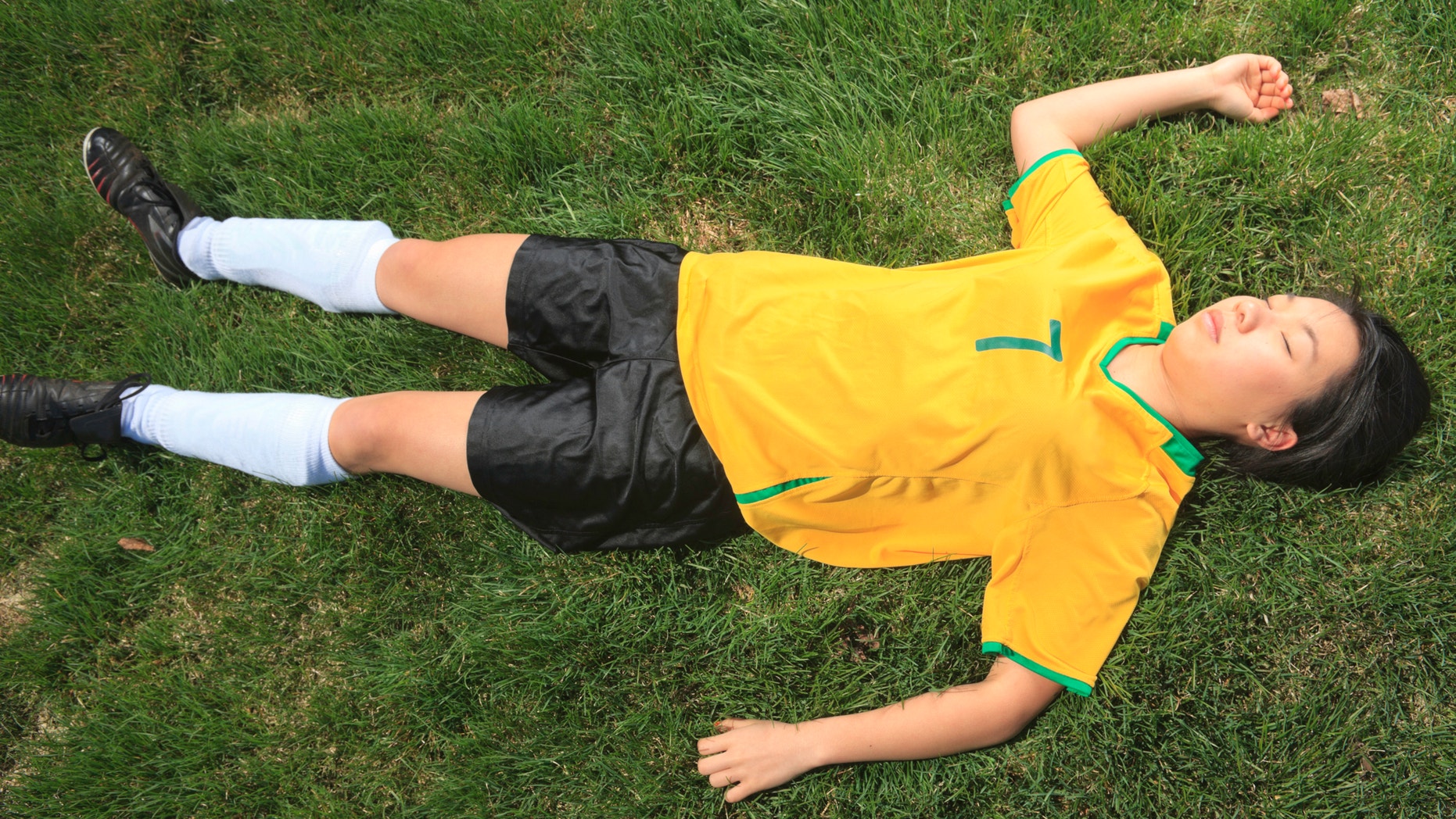 Kids who pass out should be positioned on their side, doctors say | Fox ...