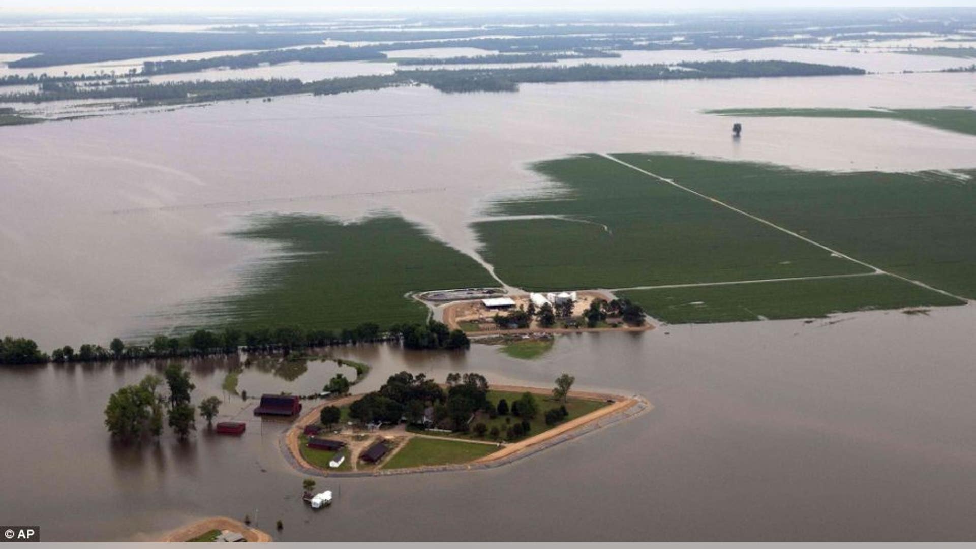 Residents Build Homemade Dams in Mississippi | Fox News
