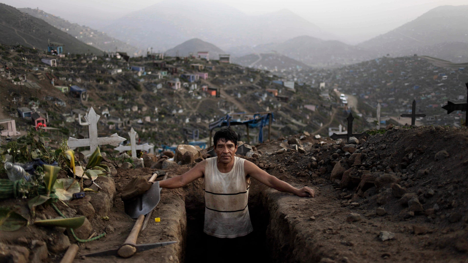 Cities get creative as cemeteries become overcrowded | Fox News