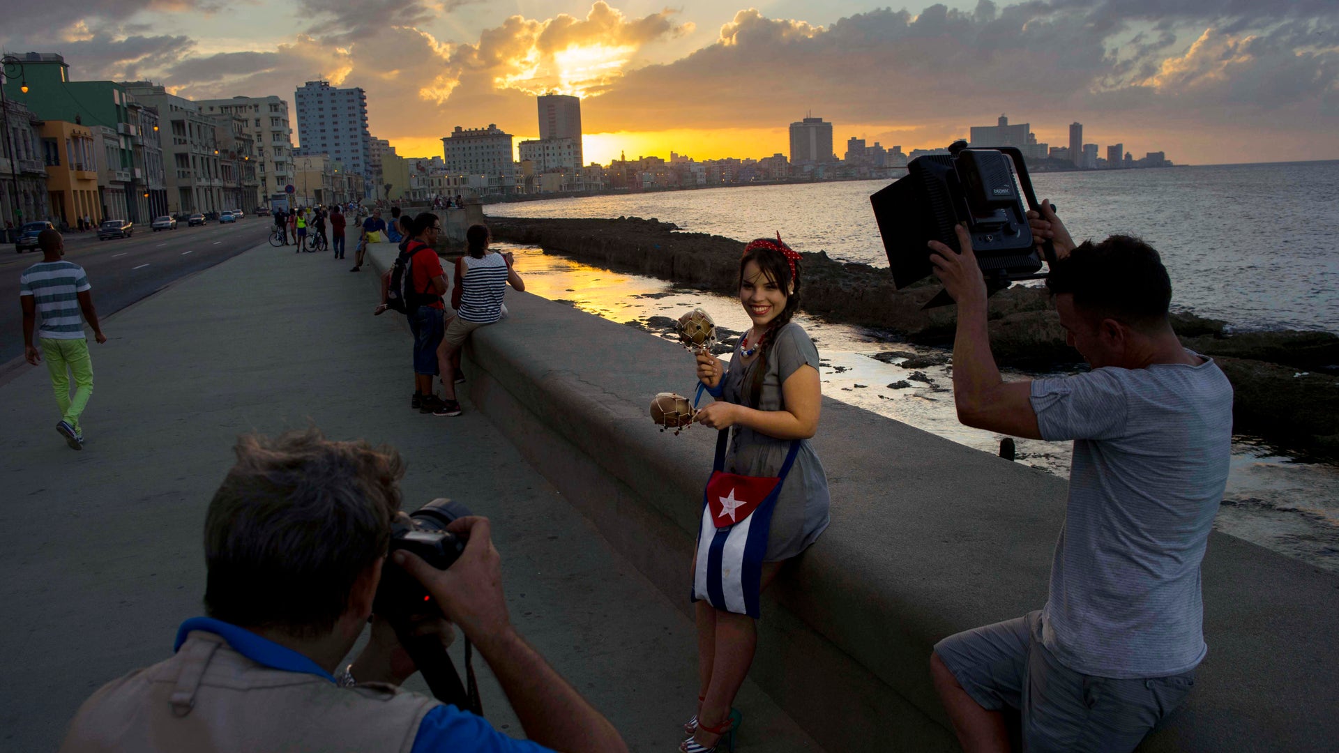 Pictures of a thriving new Cuban tradition: 'quinceañera' parties | Fox ...