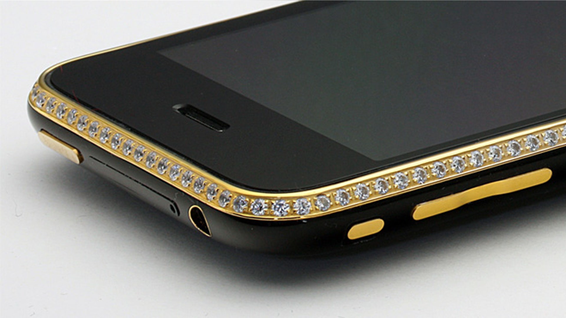 Ridiculous Holiday Gifts: 15 Solid-Gold Gadgets | Fox News